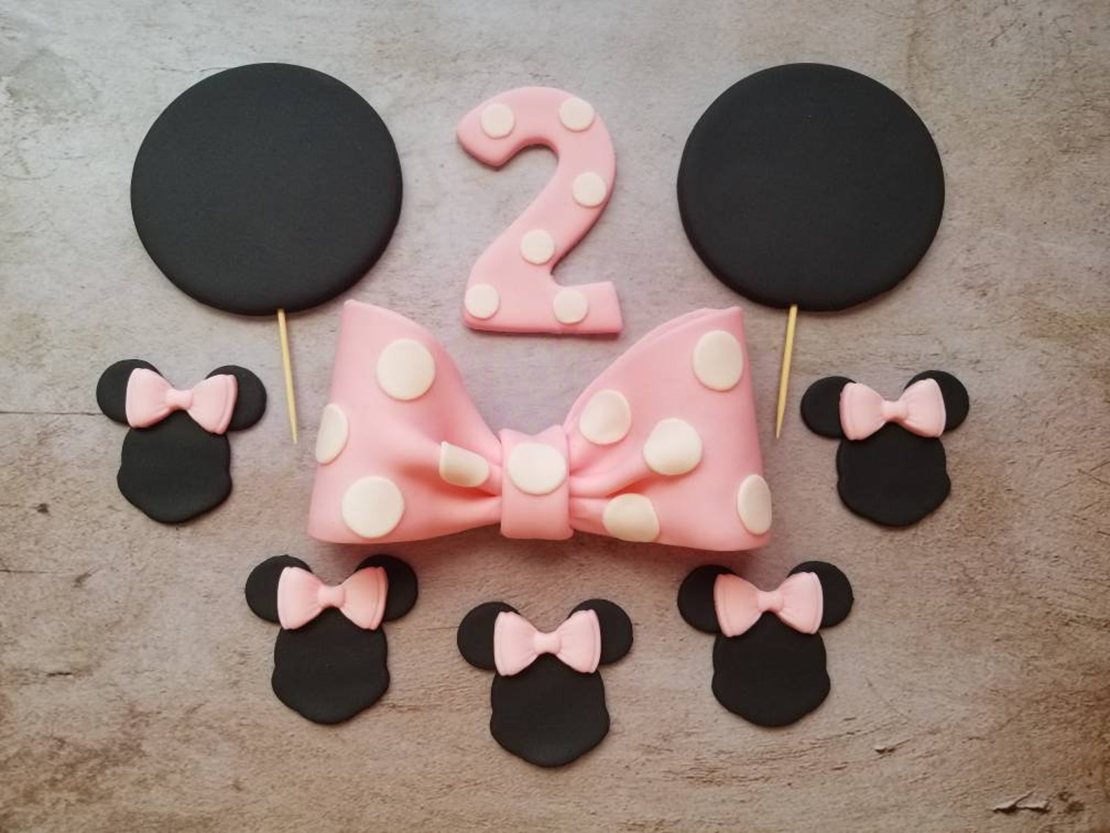 Edible Fondant Bow and Ears Cake Topper, Bow Topper. - Etsy
