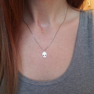 Alien Necklace Horror Fan Gothic Halloween UFO I Want to Believe the X ...