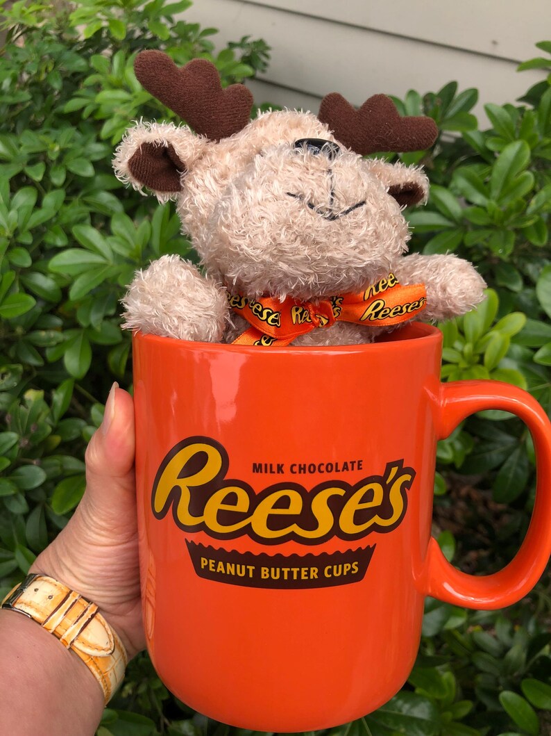 Jumbo Reeses Peanut Butter Cups Mug With Reindeer Plush Nwob Reese's ...