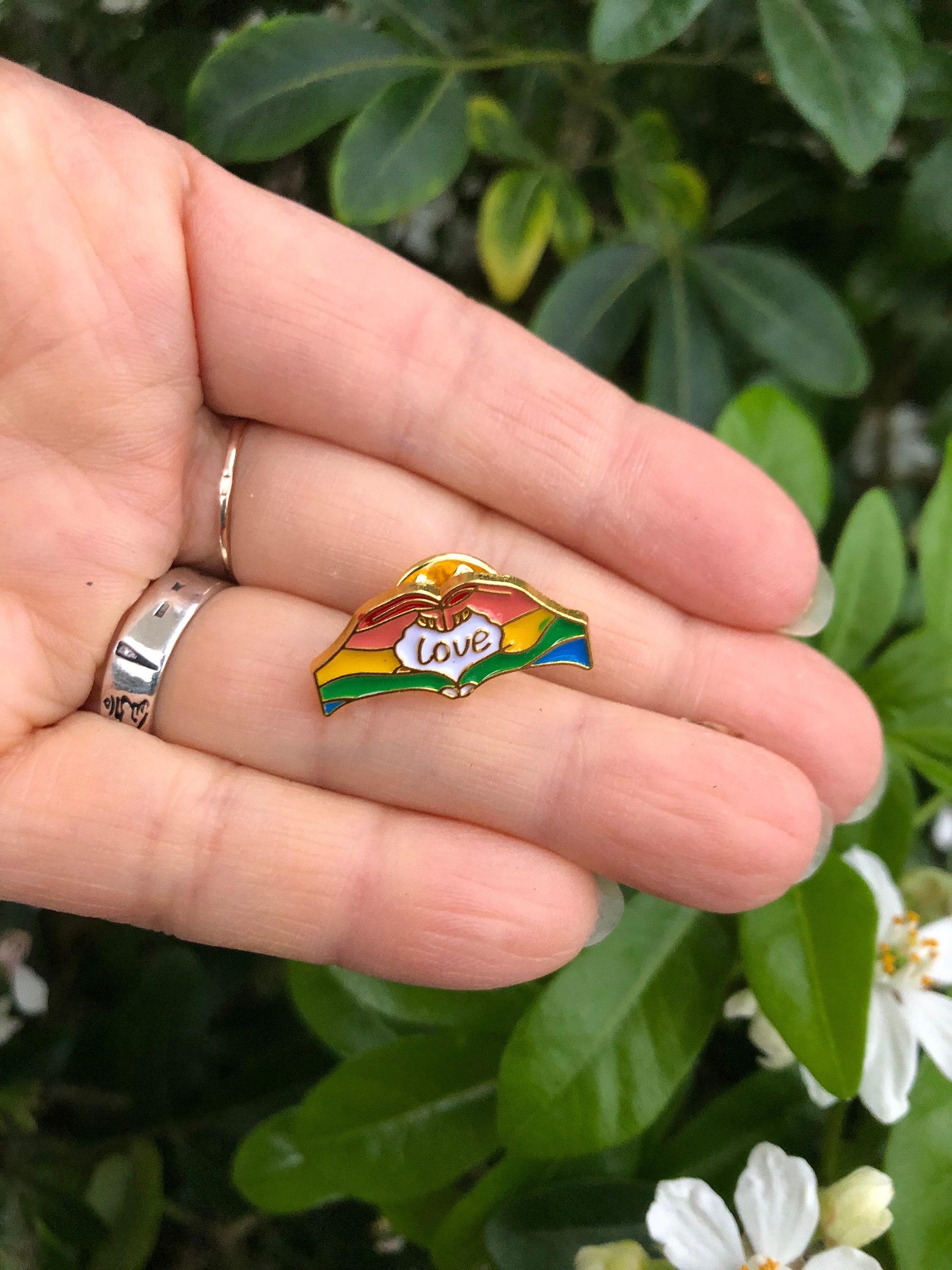 Gay Pride Rainbow LGBTQIA Pride Badge Pin Rainbow Flag Queer Gay ...