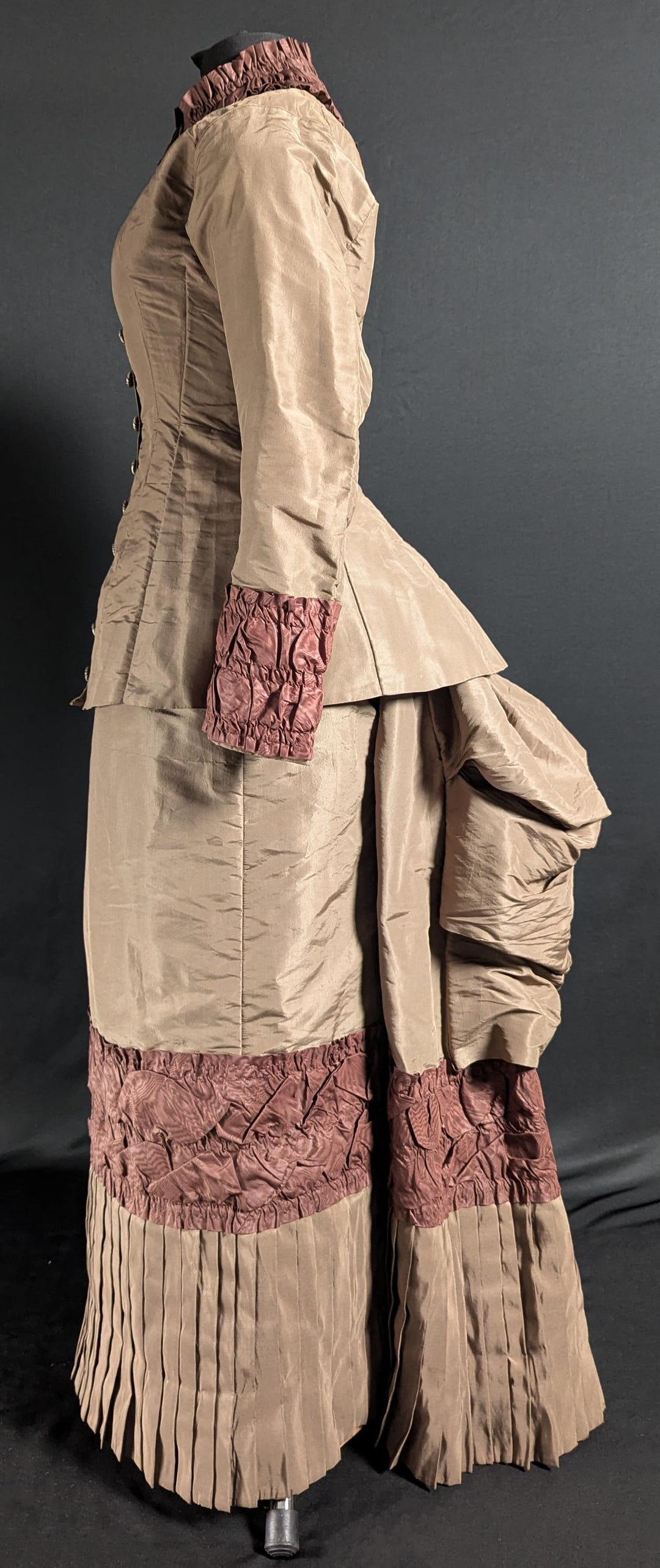 Museum Quality Victorian Antique Fashion Early 1880s Post Natural Form ...