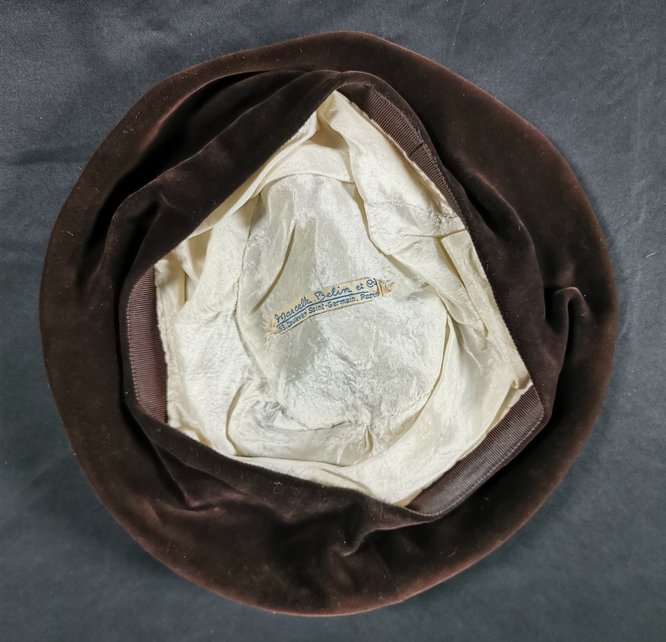 Vintage 1930s Parisian Art Deco Velvet Beret / Hat ' Marcelle Berlin ...
