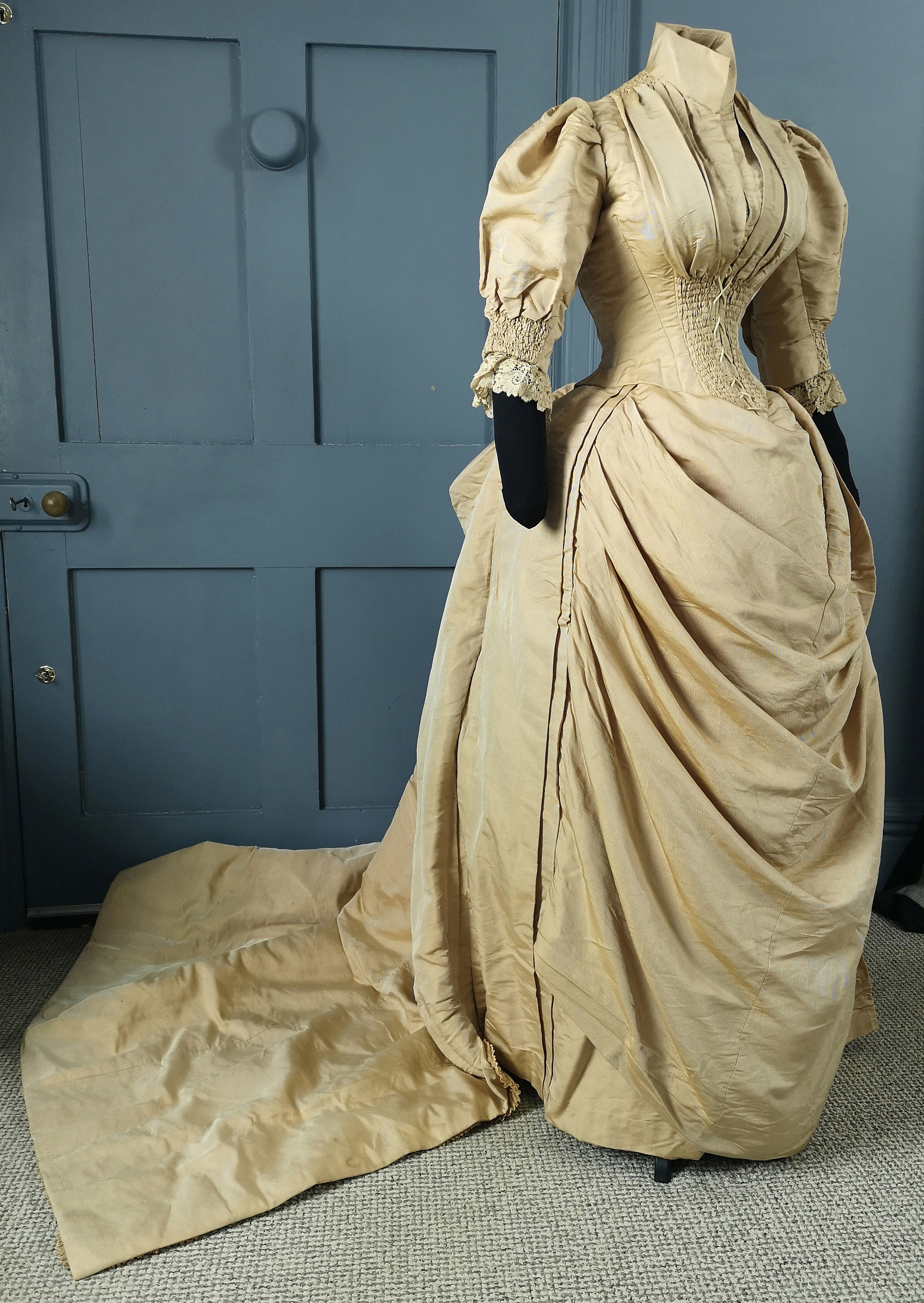 1880s Dresses