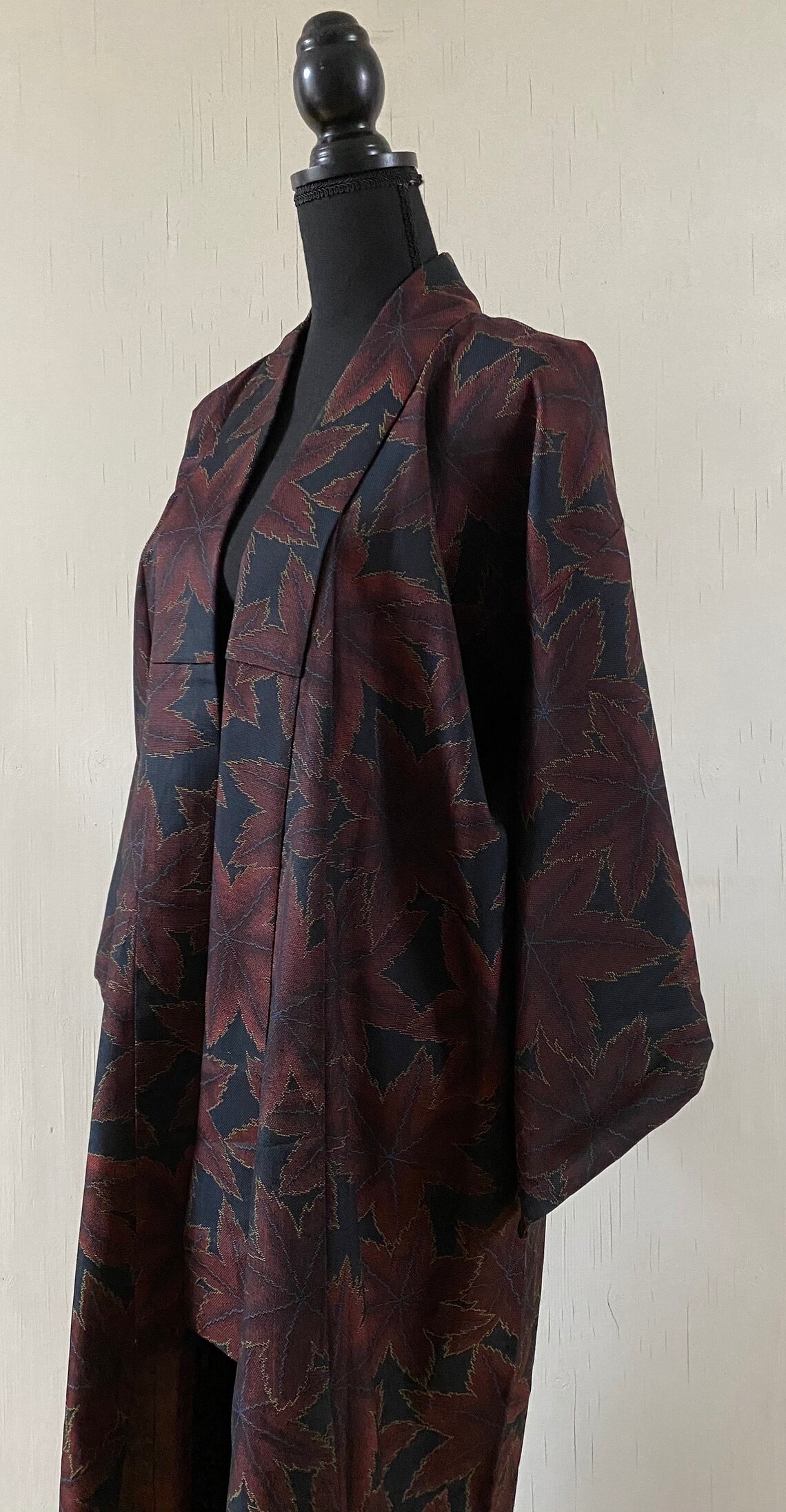 Black Red Maple Leaves Long Kimono Robe Authentic Japanese - Etsy UK