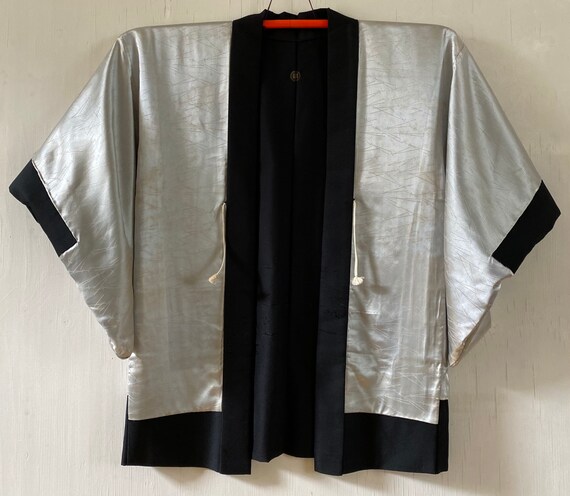 Black Short kimono Robe Authentic Japanese Vintage - Gem