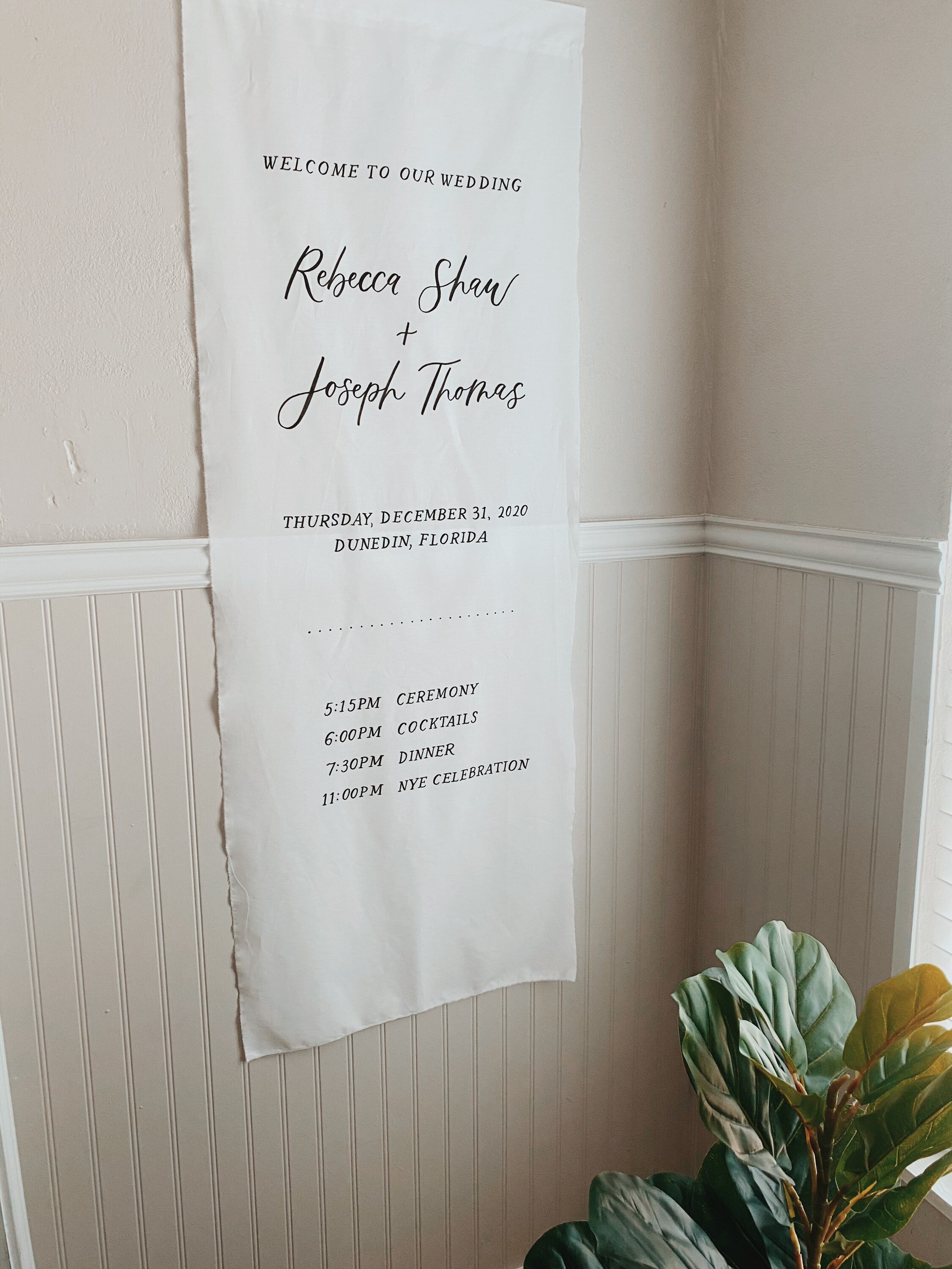 Custom Wedding Sign With Floral Detail Hand Painted Wedding - Etsy