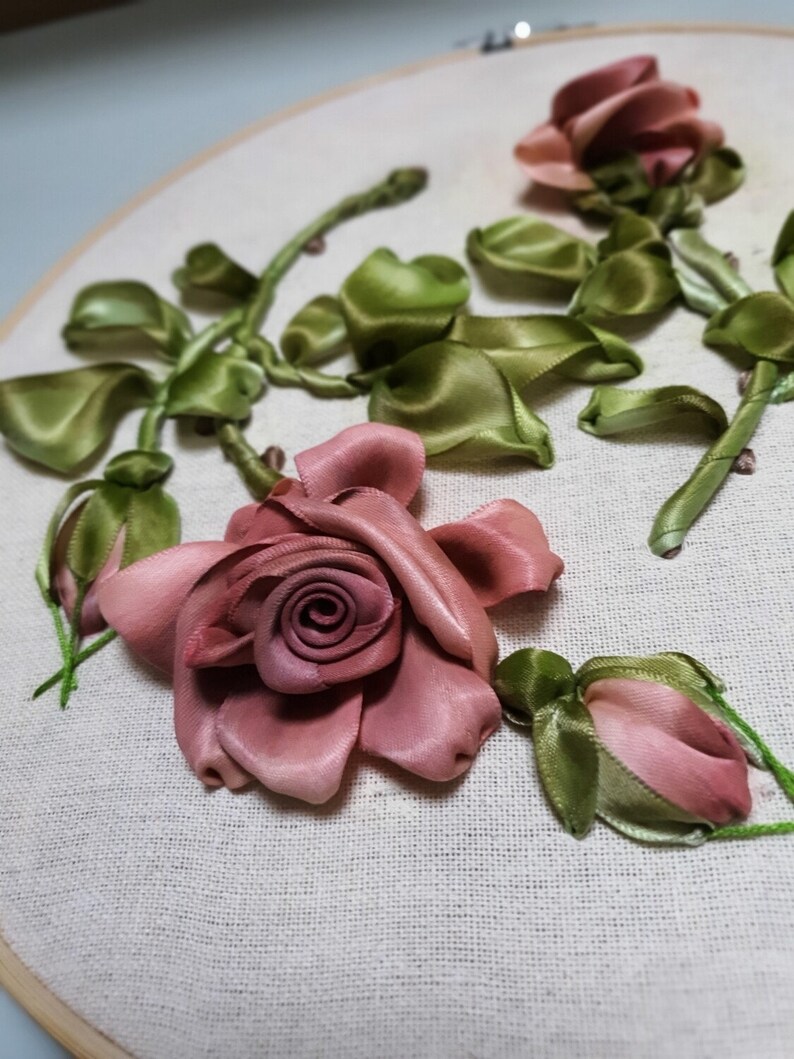 Ribbon Rose Realistic 3D Embroidered Hoop, Wall Decor Embroidery ...