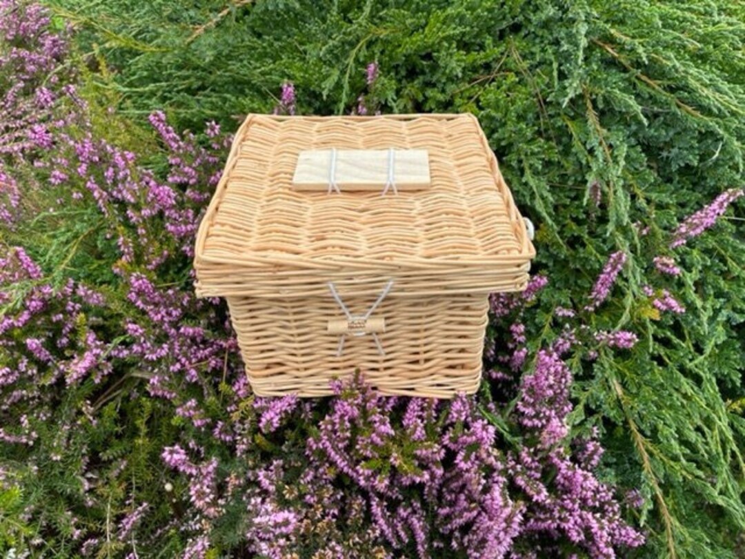 Treasured Memories, Ashes Urn, Burial Casket, Biodegradable Urn, Eco ...