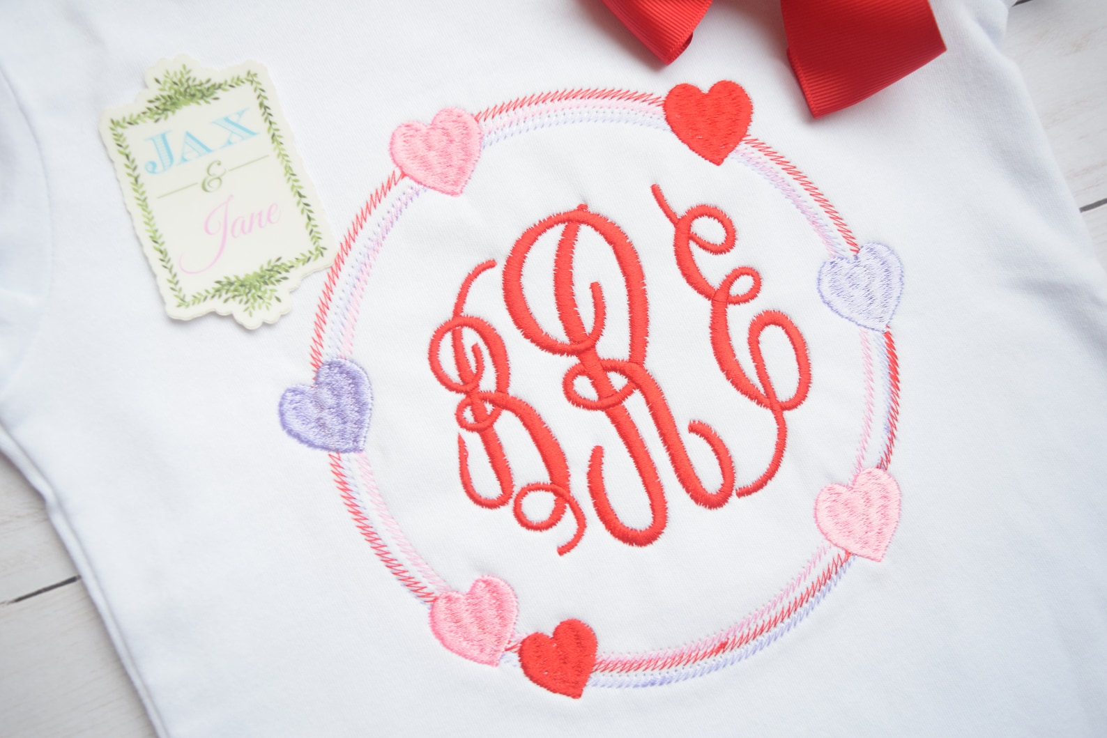 Valentine Embroidery Heart Circle Frame, Heart Circle Monogram Frame ...
