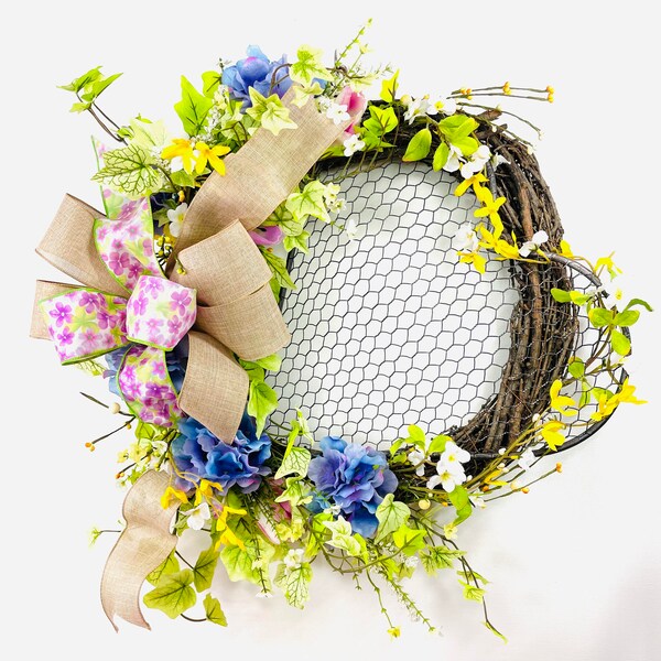 Chicken Wire Heart Wreath - Etsy