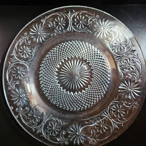 Indiana Glass Daisy - Etsy