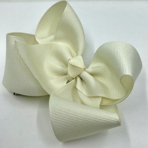 3 Inch Ivory Boutique Bow on Clip - Etsy UK