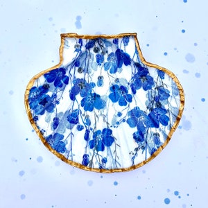 Various Designs Decoupage Large Scallop Shells: Florals and Patterns ...