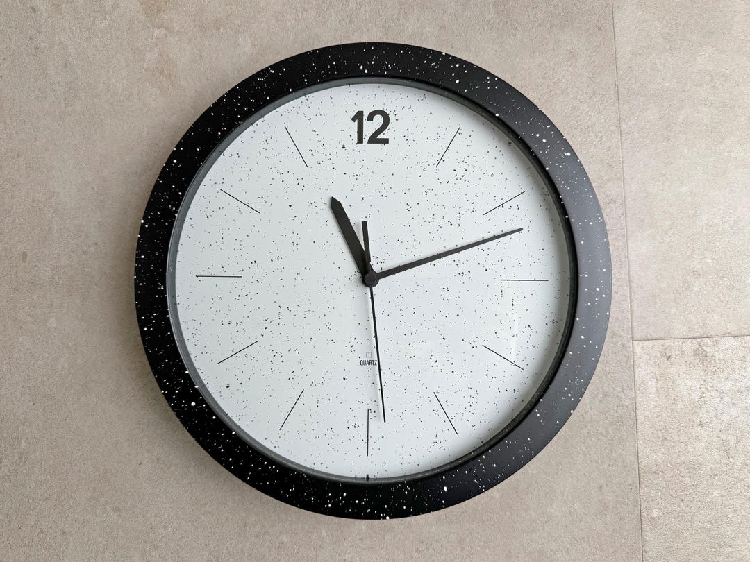 Vintage 80s Wall Clock With Speckles - Etsy