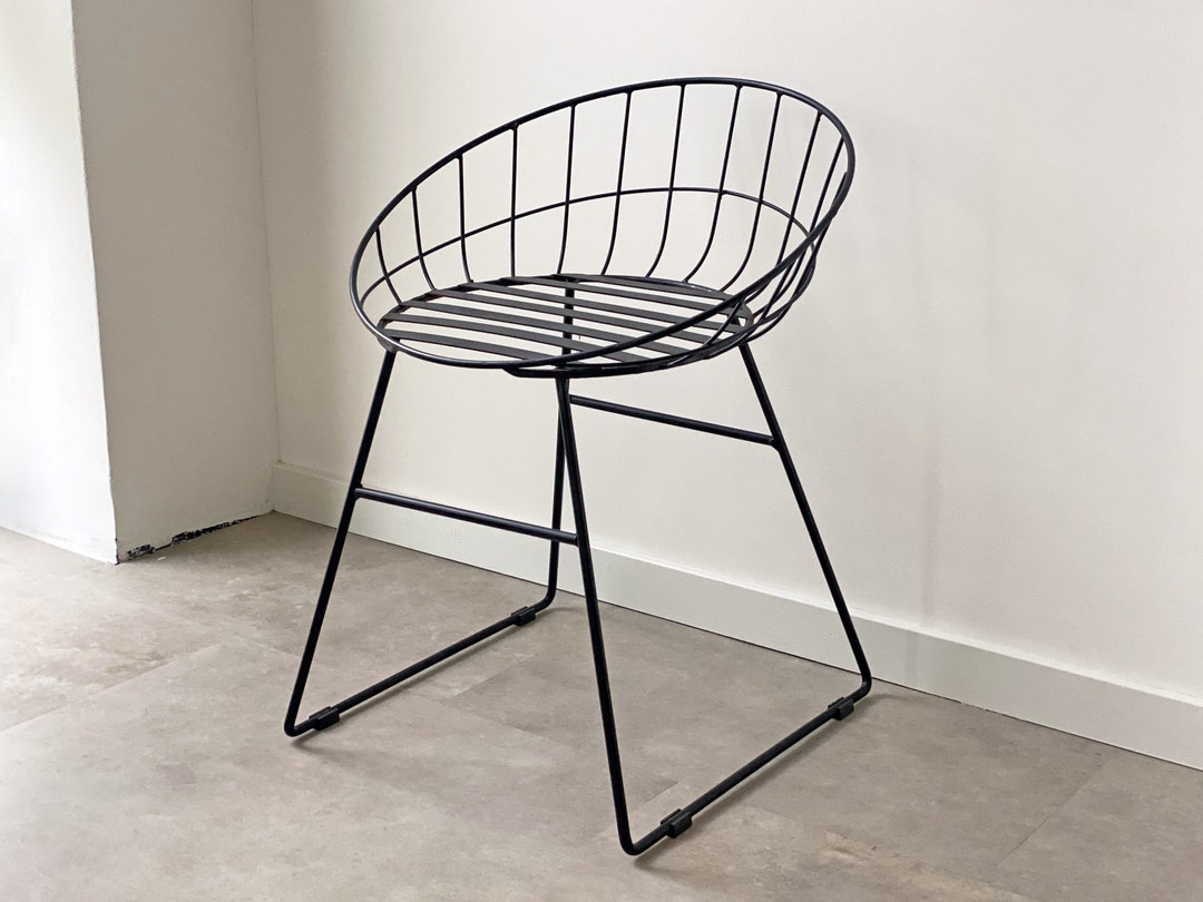 Vintage Wire Metal Stool / Chair - Etsy