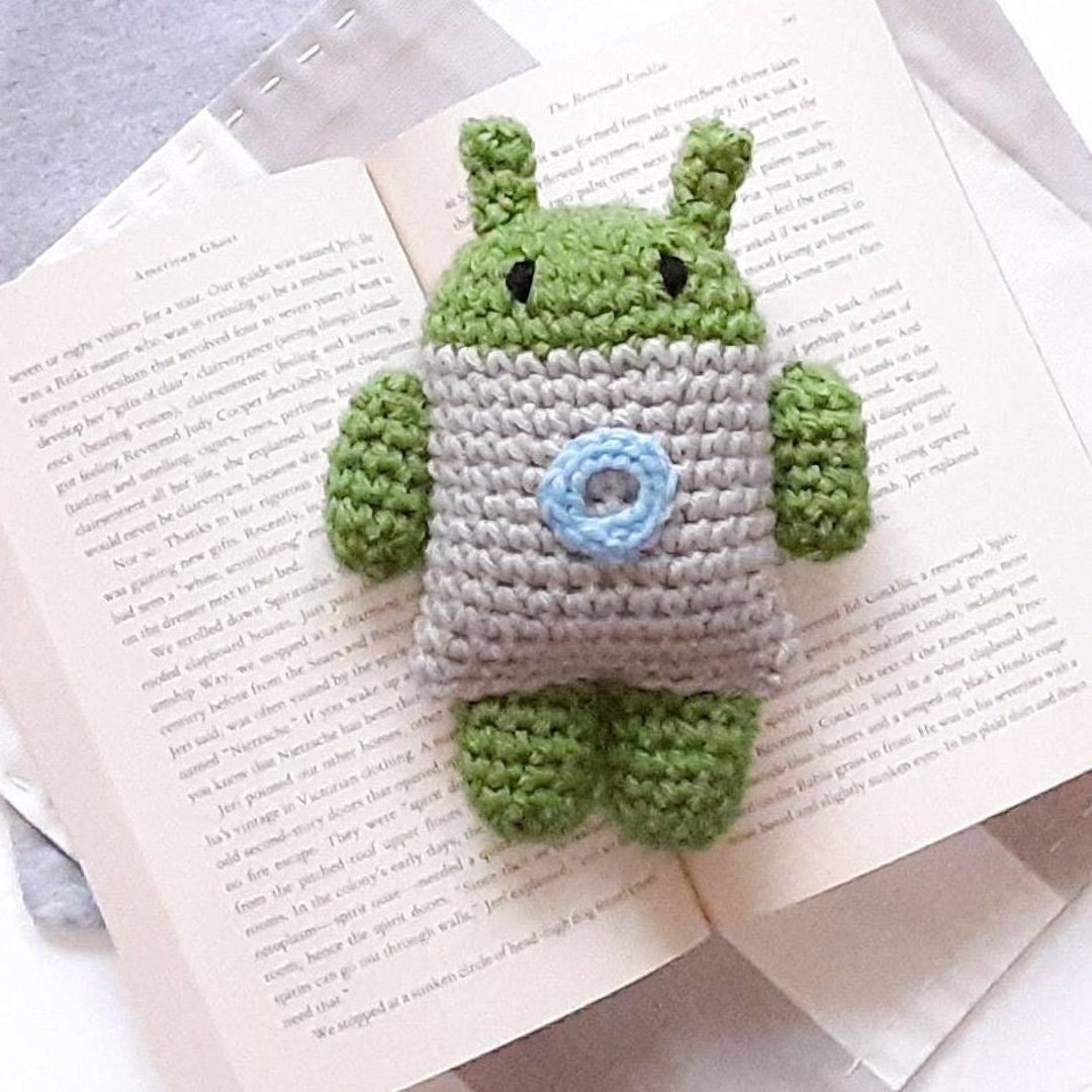 Robot Small Stuffed Toy, Android Plush, Handmade Gift for Kids, Shelf ...