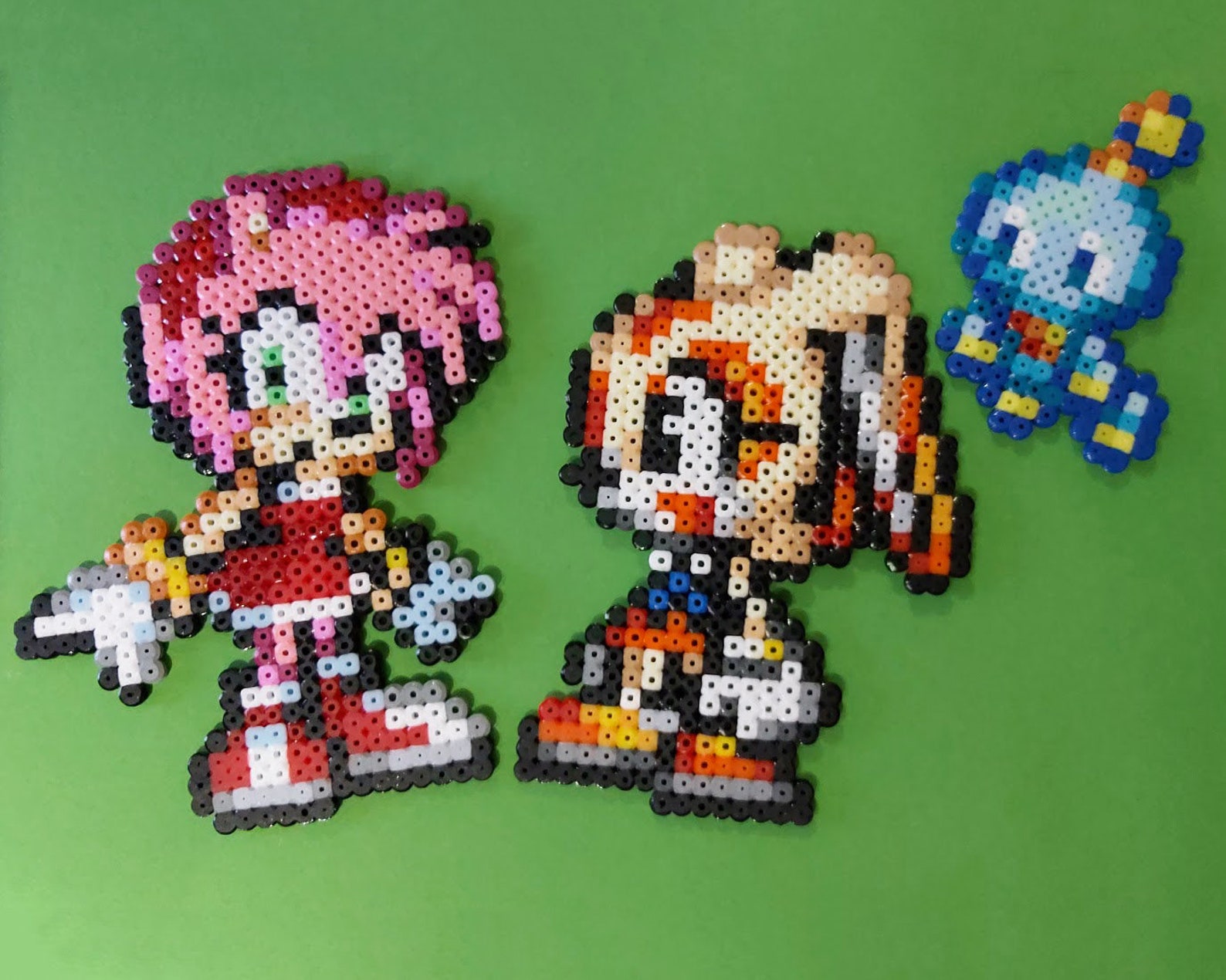 Sonic Amy Rose Knuckles And Tails Perler Bead Sprite Manualidades My ...