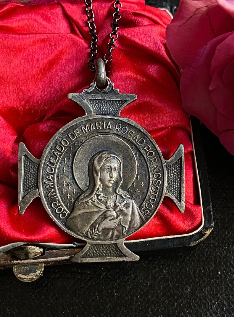 Immaculate Heart of Mary Medal - Etsy