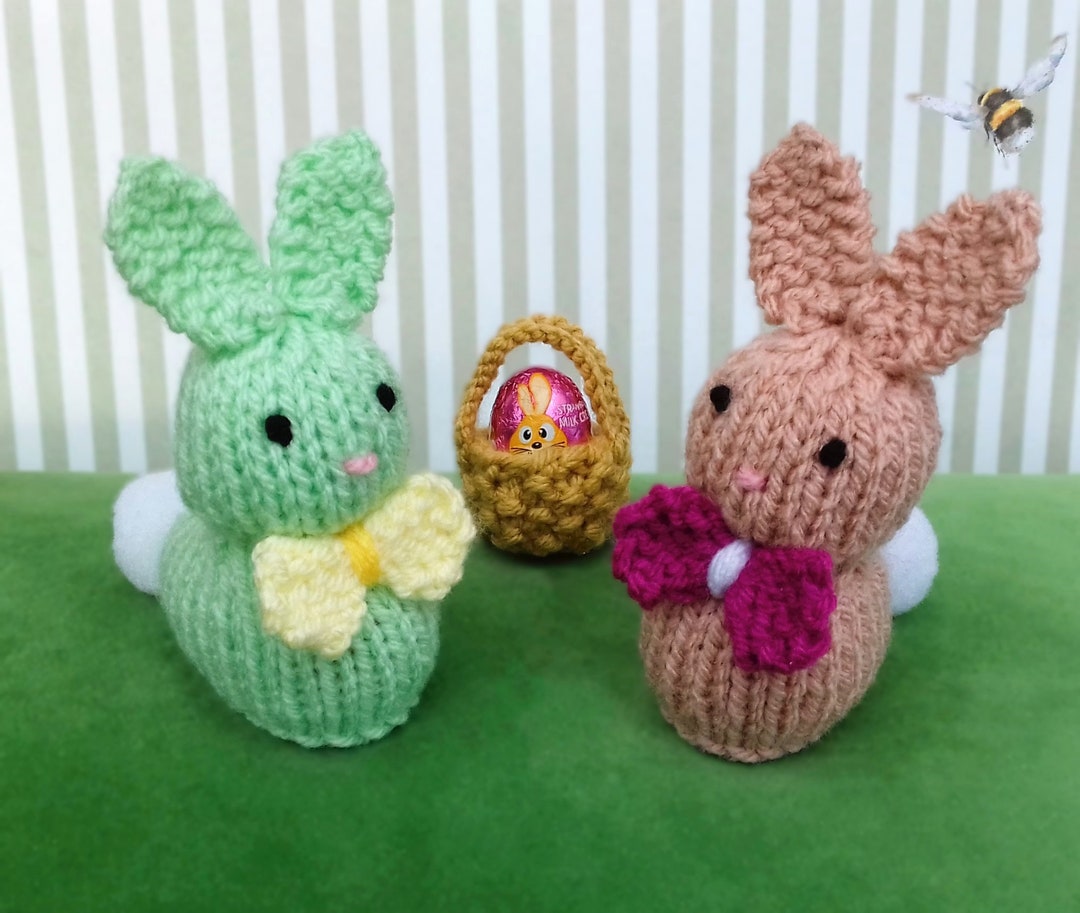 PDF KNITTING PATTERN Easter Bunnies & Baskets Creme Egg Cover, Easter Knitting Patterns, Knitted ...