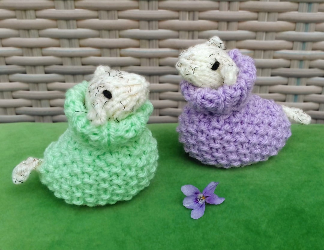 PDF KNITTING PATTERN Sheep in Woolly Jumpers Creme Egg Covers, Easter ...