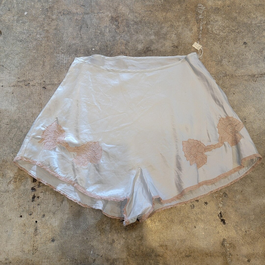 Vintage 1940s Tap Pants Vintage Lingerie Pale Blue With Lace Size Large ...