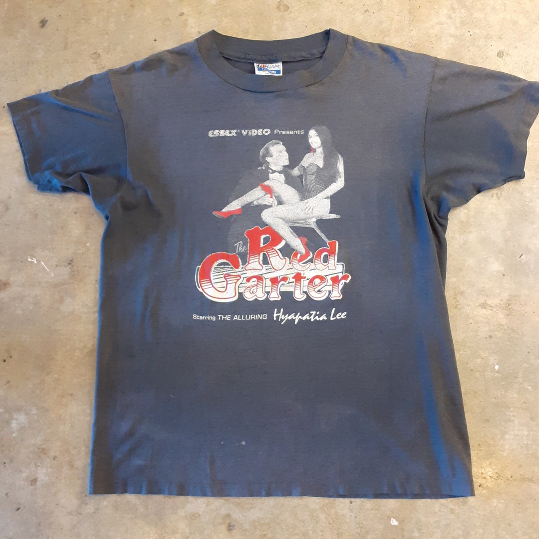Vintage 1980s 'red Garter' Porn Movie Tee | Hanes Fifty-fifty | M-L ...