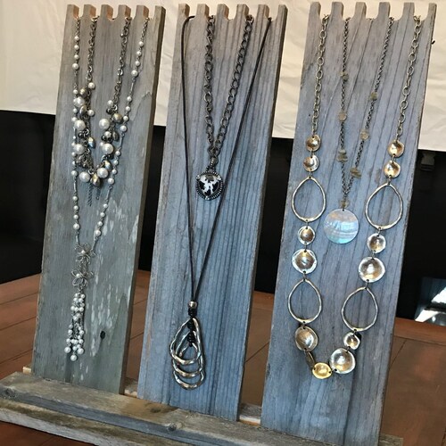 Multi-necklace Display in Weathered Wood With 3 Easels - Etsy