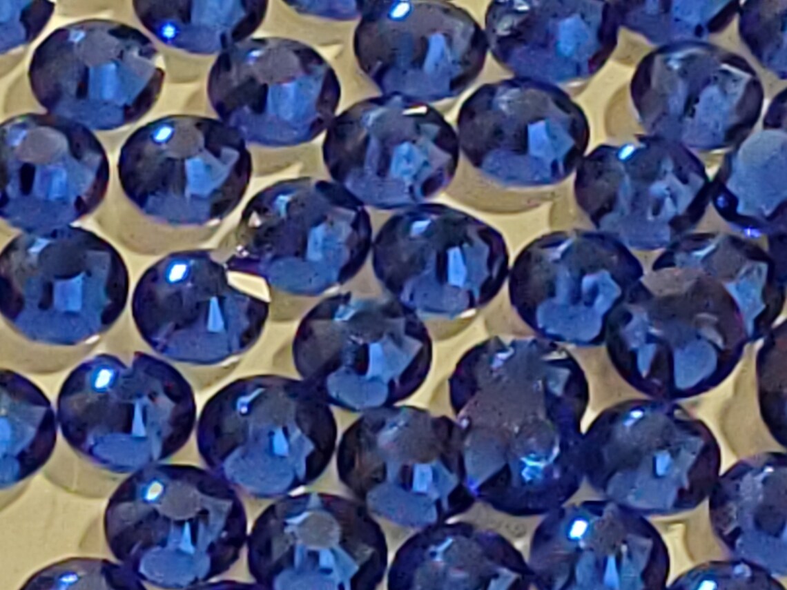 Blue Carrington Crystal Glass Flat Back 20SS Sapphire 113 | Etsy