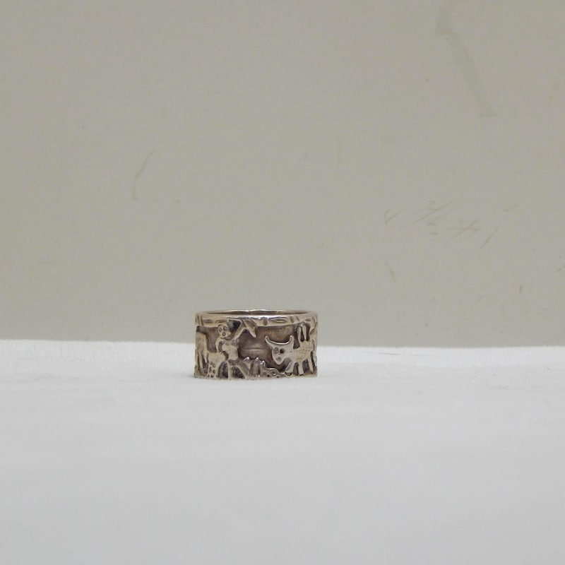 Storyteller Ring - Etsy