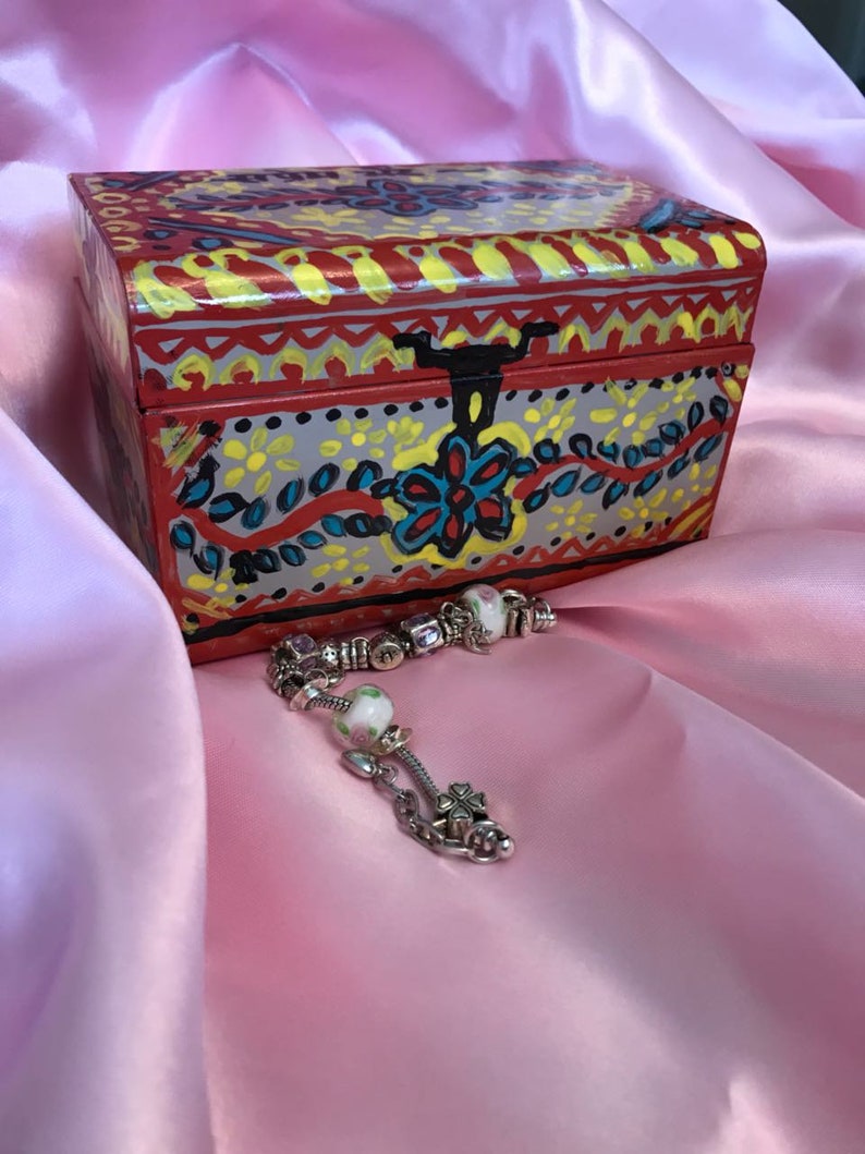 Hand Painted Trinket Box: "sandook" - Etsy