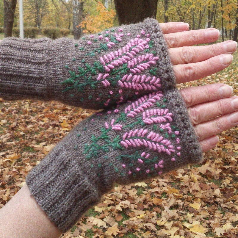 Embroidered Gloves - Etsy