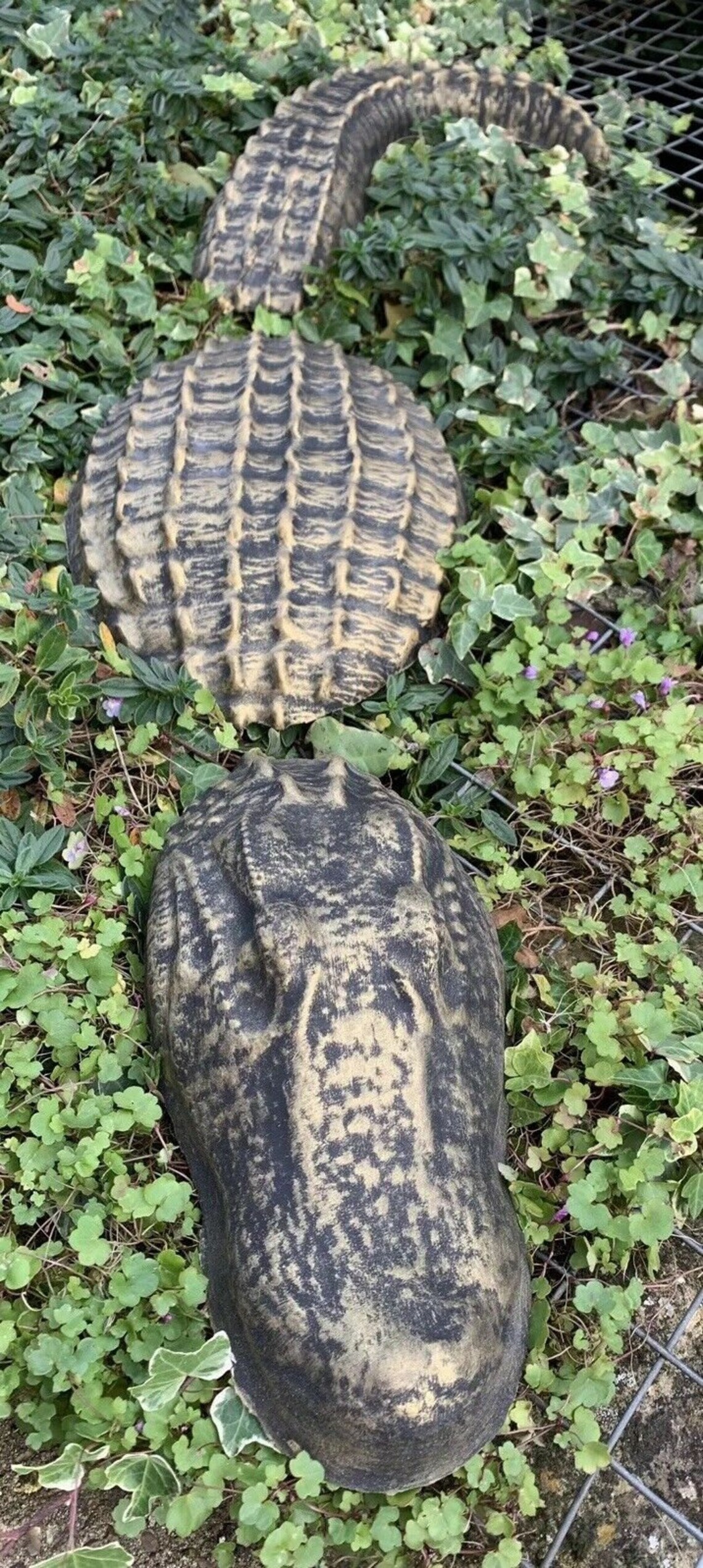 Stone Garden Gold 3 Piece Crocodile Alligator Gift Concrete Ornament ...