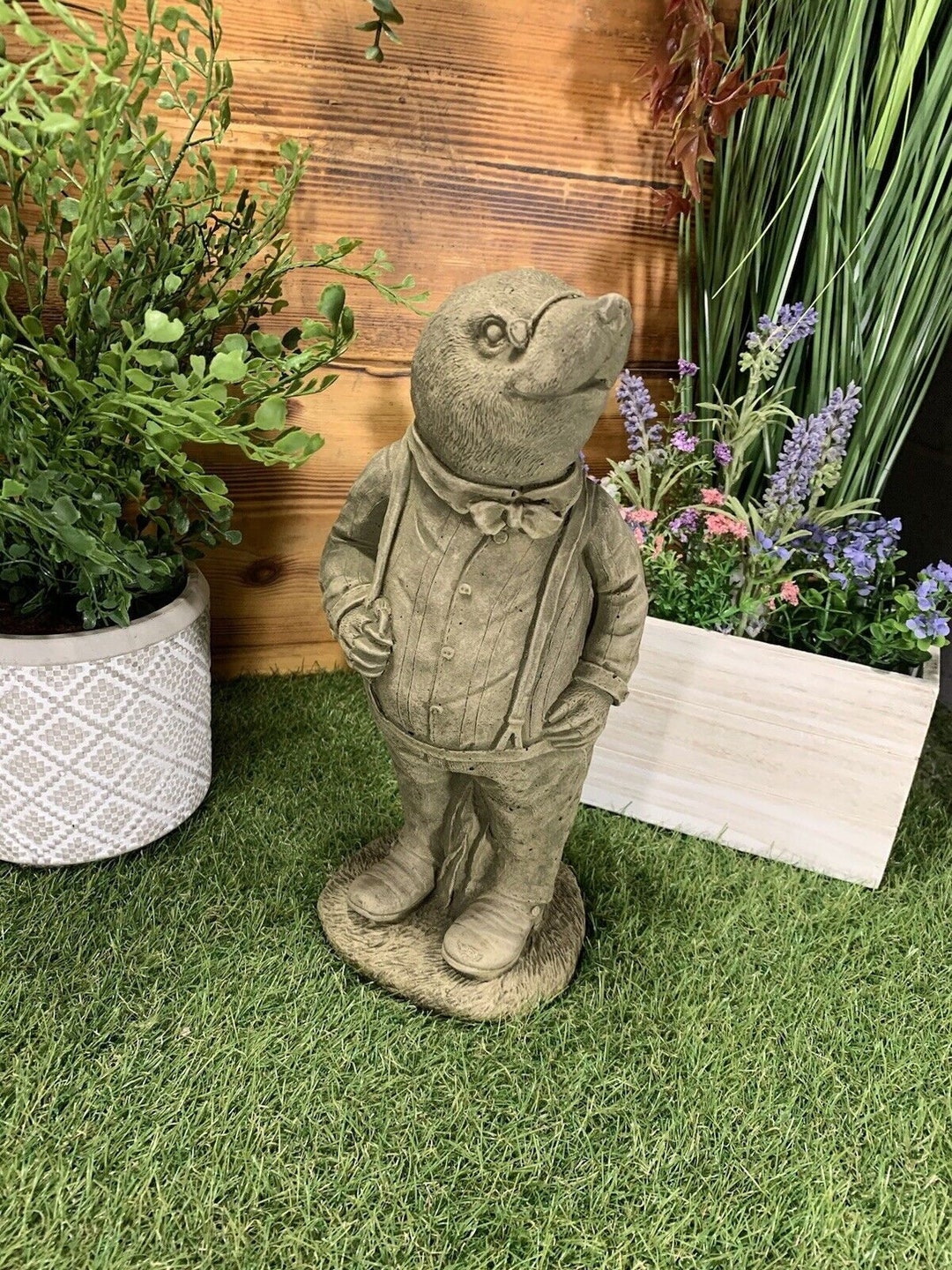 Stone Garden Wind in the Willows 'mole With Braces' Concrete Statue ...