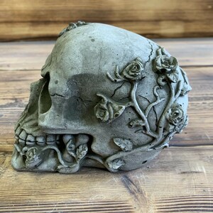 Stone Garden Rose in Mouth Skull Gothic Human Head Ornament Statue - Etsy