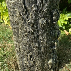 Stone Garden Green Man Tree Stump Plinth Gold Concrete Ornament - Etsy