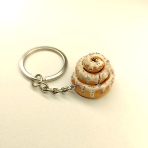 Cinnamon Roll Keychain, Cinnamon Bun Charm - Etsy