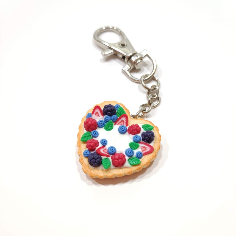 Heart shaped berry pie keychain Miniature food polymer clay | Etsy