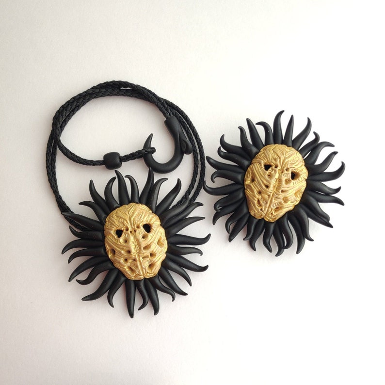 Death Stranding Golden Lion Mask Necklace, Geek Jewelry - Etsy