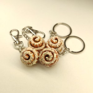 Cinnamon Roll Keychain, Cinnamon Bun Charm - Etsy