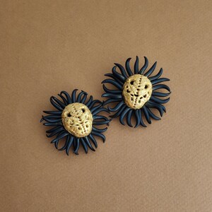 Death Stranding Golden Lion Mask Brooch, Geek Jewelry - Etsy