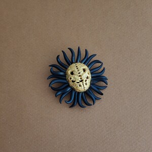 Death Stranding Golden Lion Mask Brooch, Geek Jewelry - Etsy
