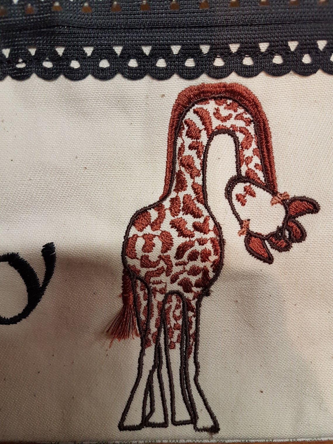 Fringe Technique, Bt Giraffe Hey You, Giraffe Embroidery Design ...