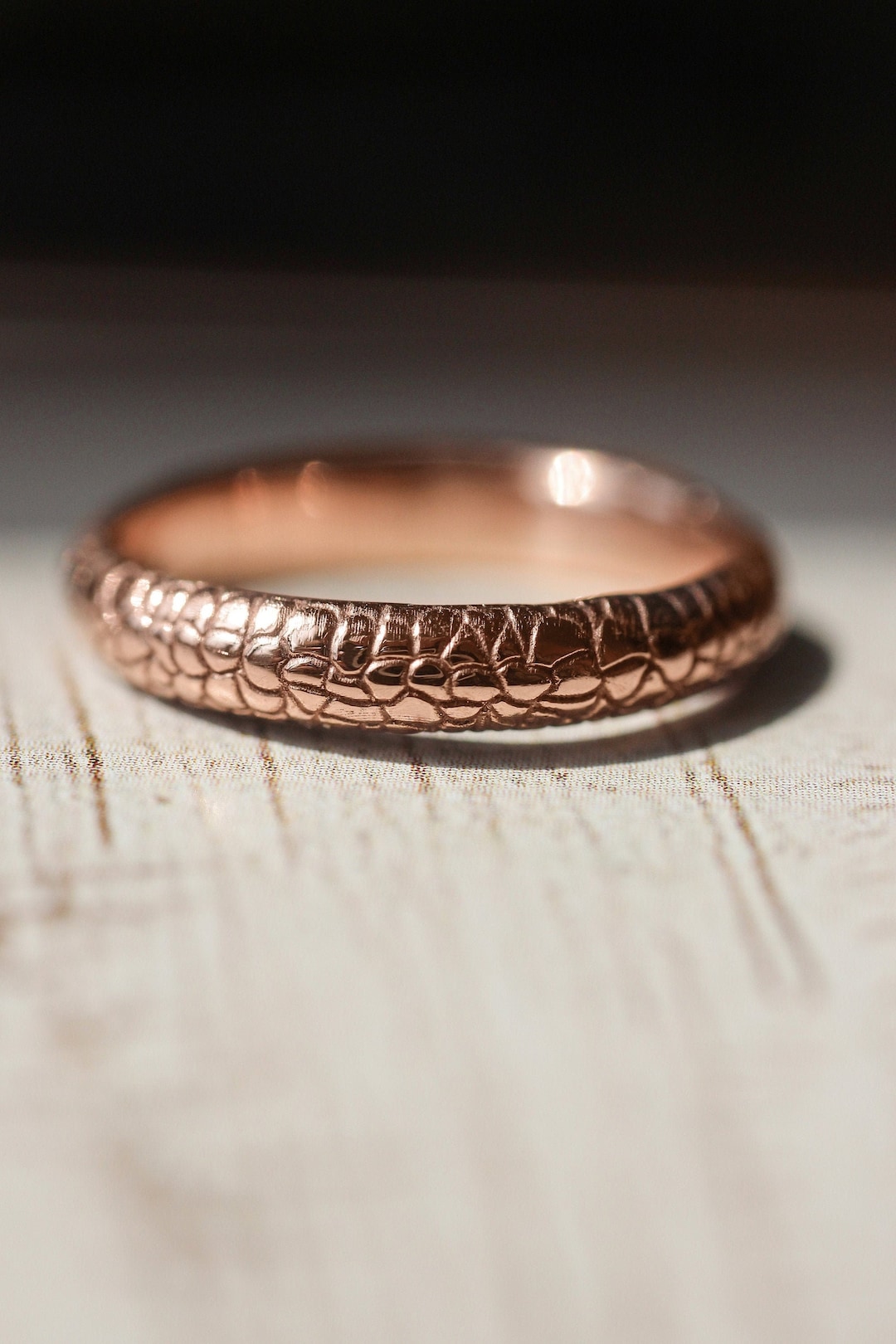 Reptile Skin Wedding Band, Unisex Ring, 3mm - Etsy