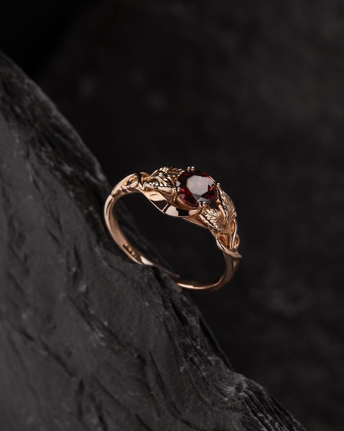 Rose Gold Garnet Leaves Ring, Nature Engagement Ring - Etsy