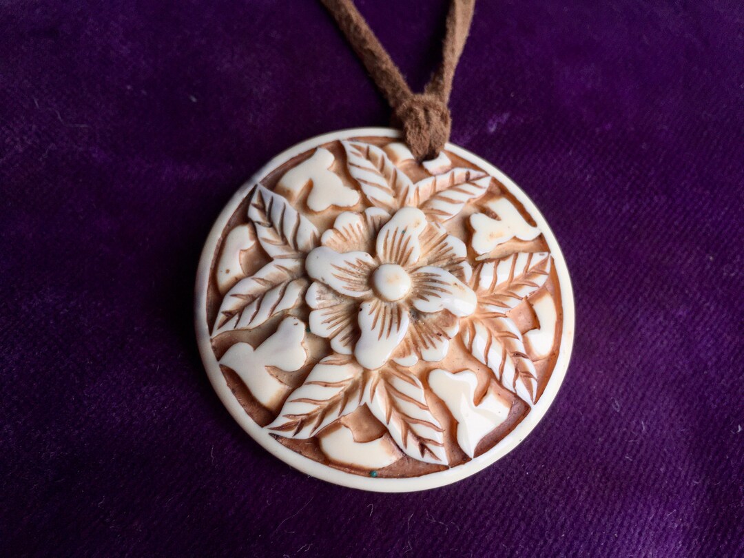 Vintage Shell Amulet Flower Motif Very Finely Carved 1980s With Leather ...