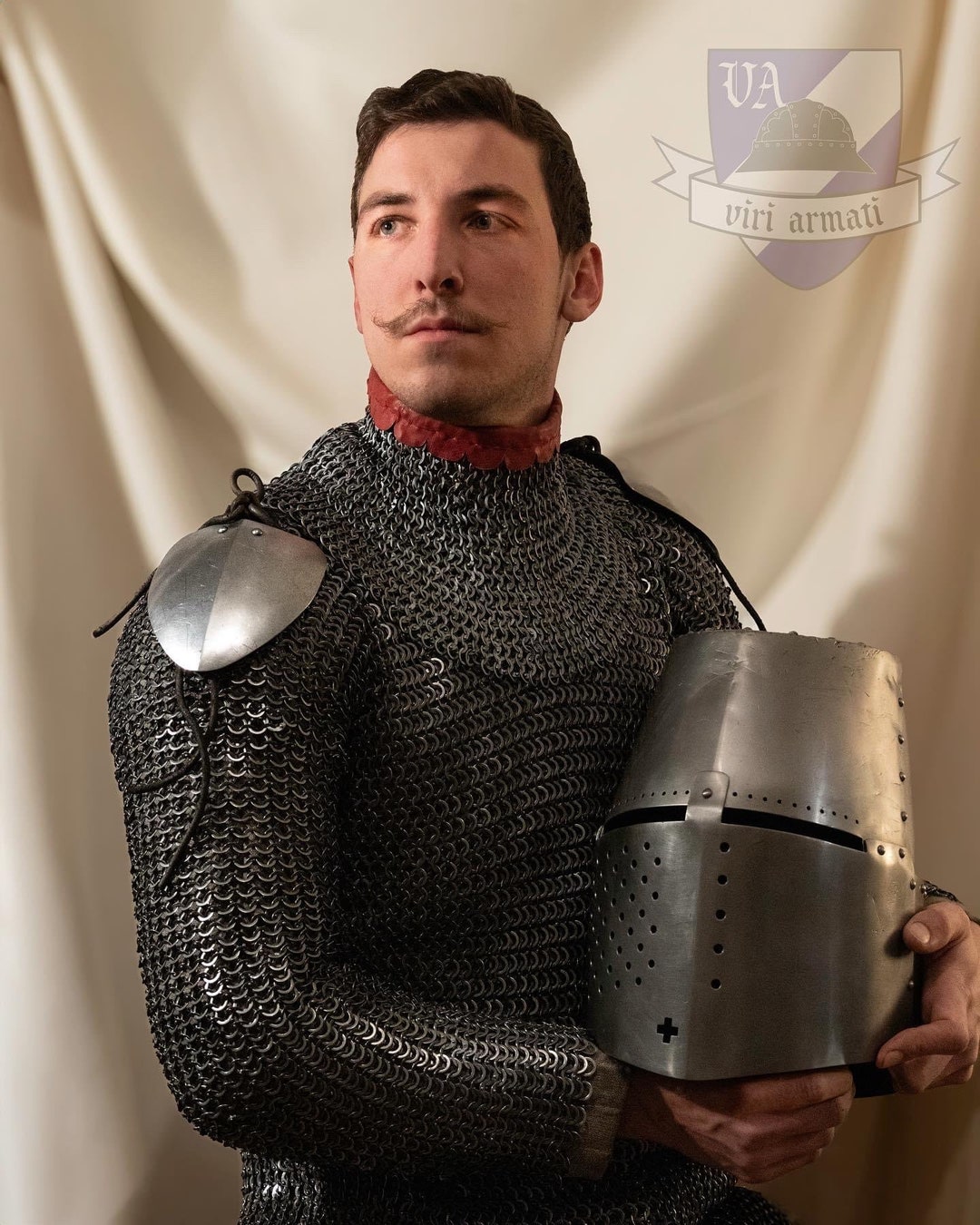 Gorget - Aventail - Chainmail Flat Riveted Rings Padded With White ...