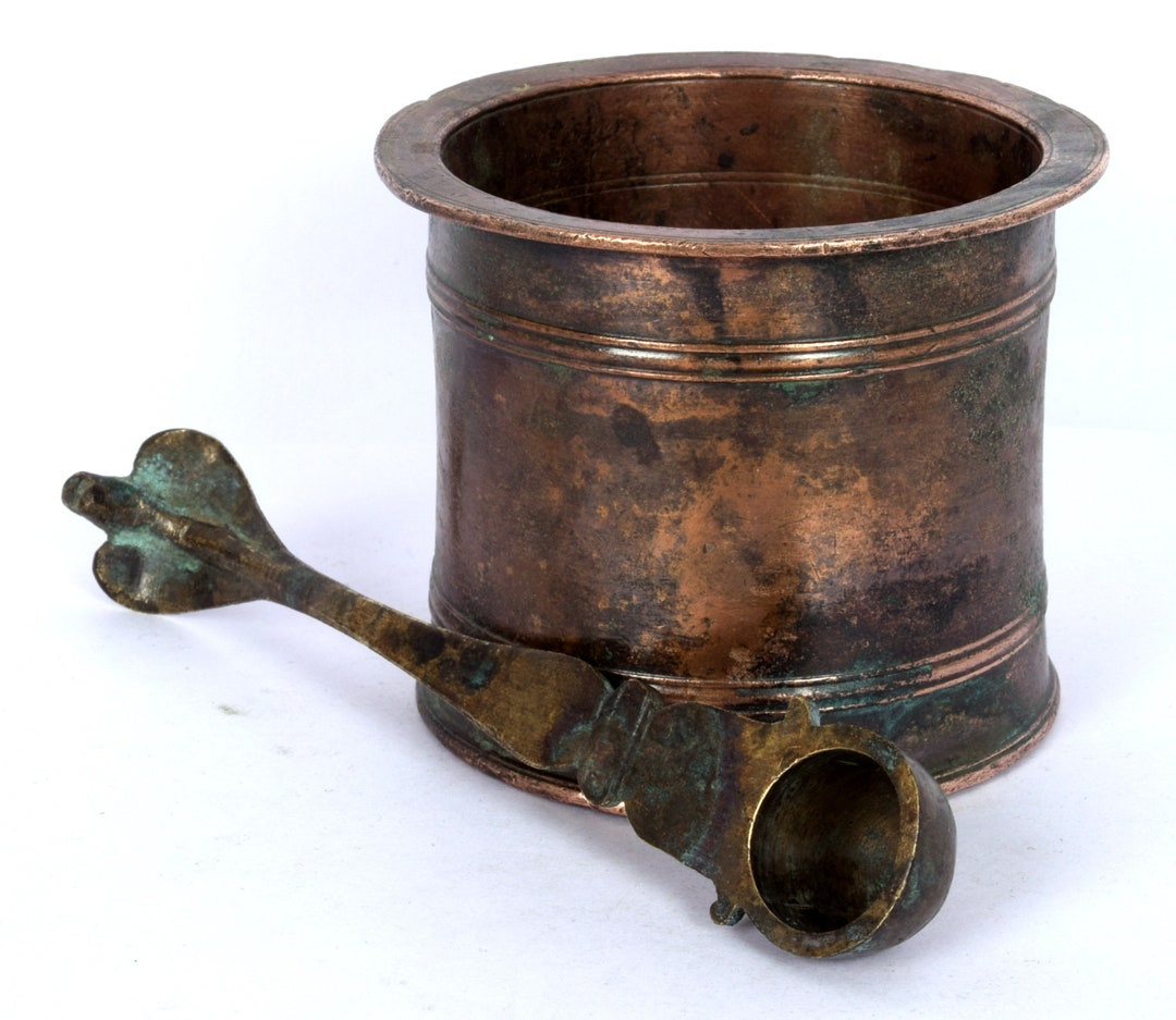 Indian Religious Holy Water Pot - Hindu God Worshiping Holy Water Pot ...