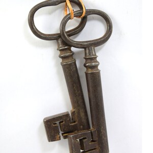 Royal Antique Design Skeleton Padlock Key Wall Rustic Décor - Etsy