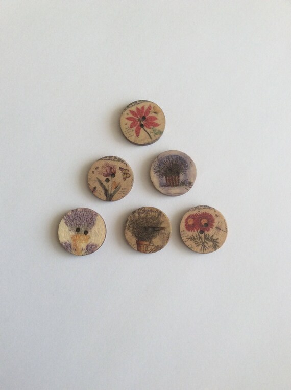 6 Floral Wooden Buttons/floral Design Button/flower | Etsy