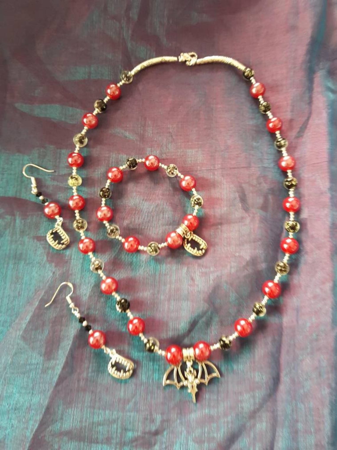 Kiss of a Vampire Jewellery Set Gothic in Red Shimmering - Etsy